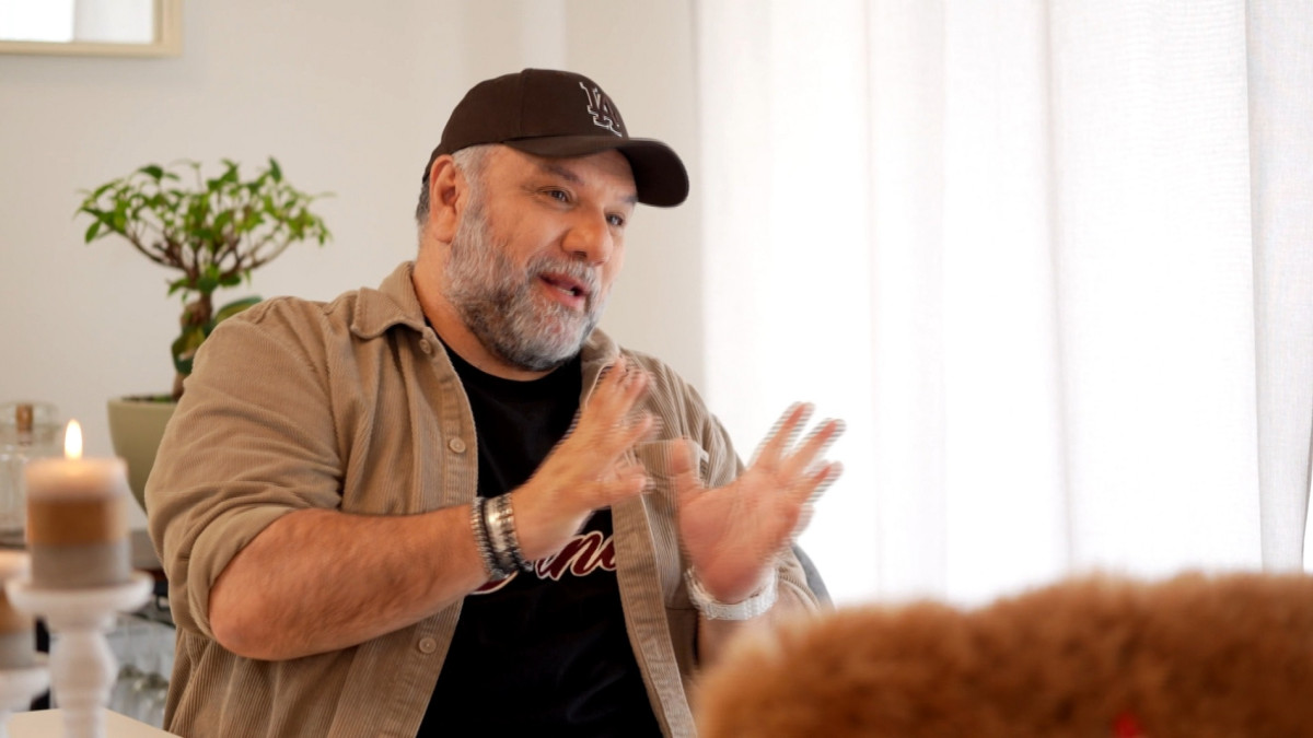 Γρηγόρης Αρναούτογλου: Το «αγκάθι» που έχει από όταν έχασε τον σκύλο ...