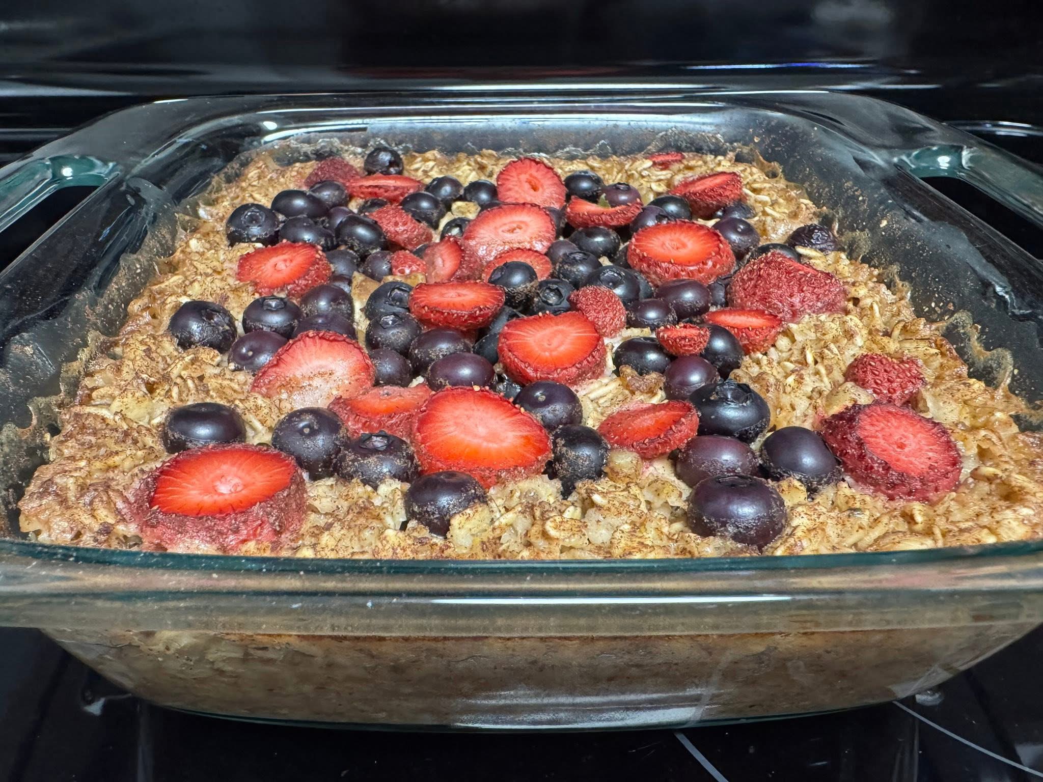 Oatmeal breakfast bake