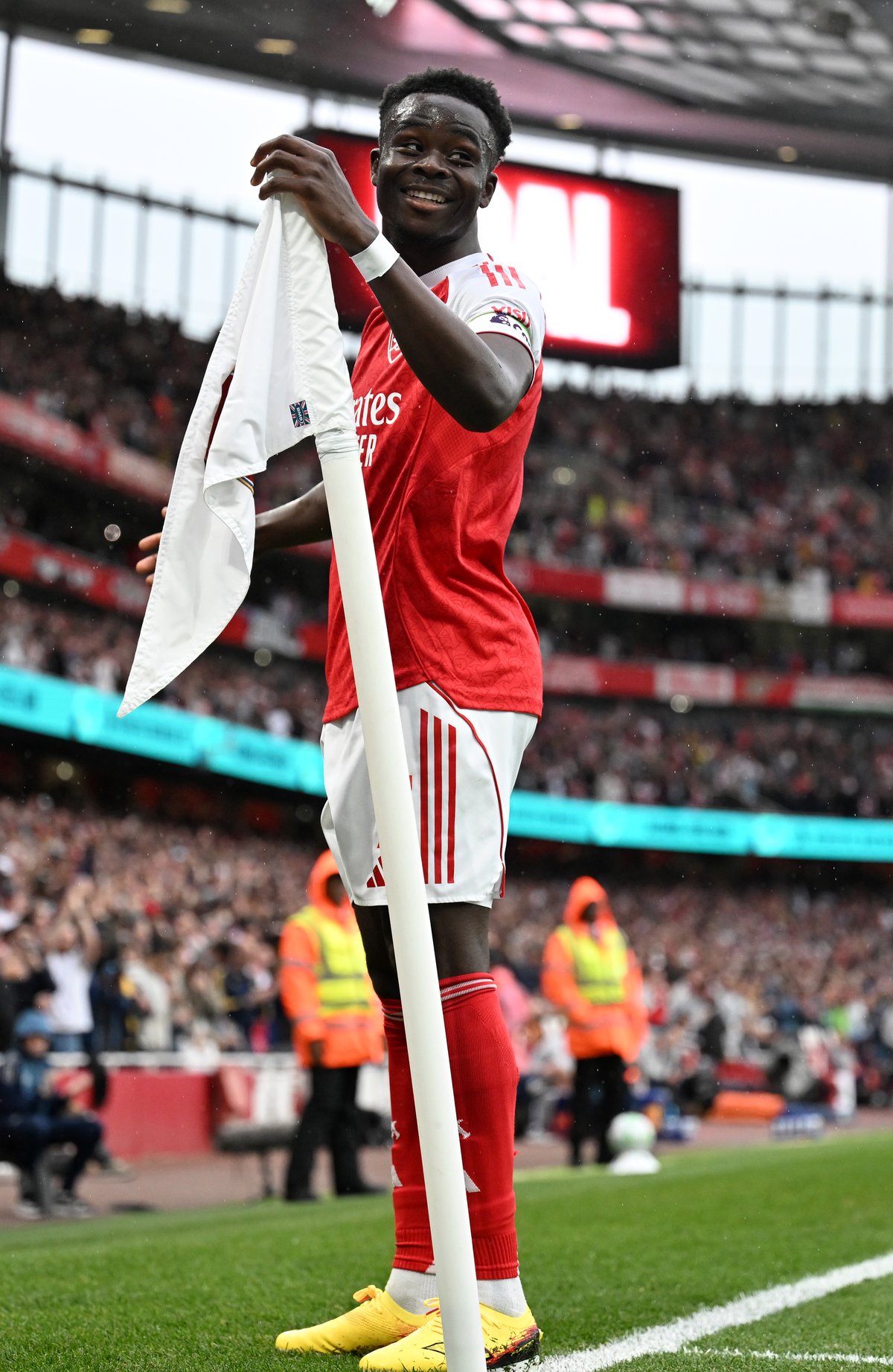Arteta issues Saka injury latest after half-time change in Arsenal win