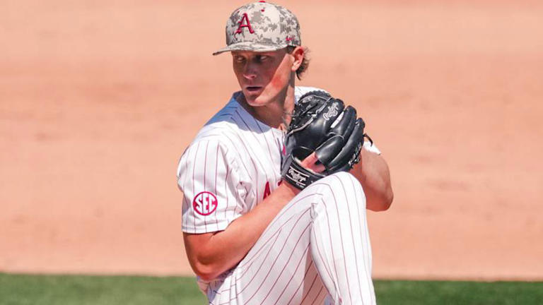 Arkansas needs one win Sunday to take Ole Miss series after Saturday loss