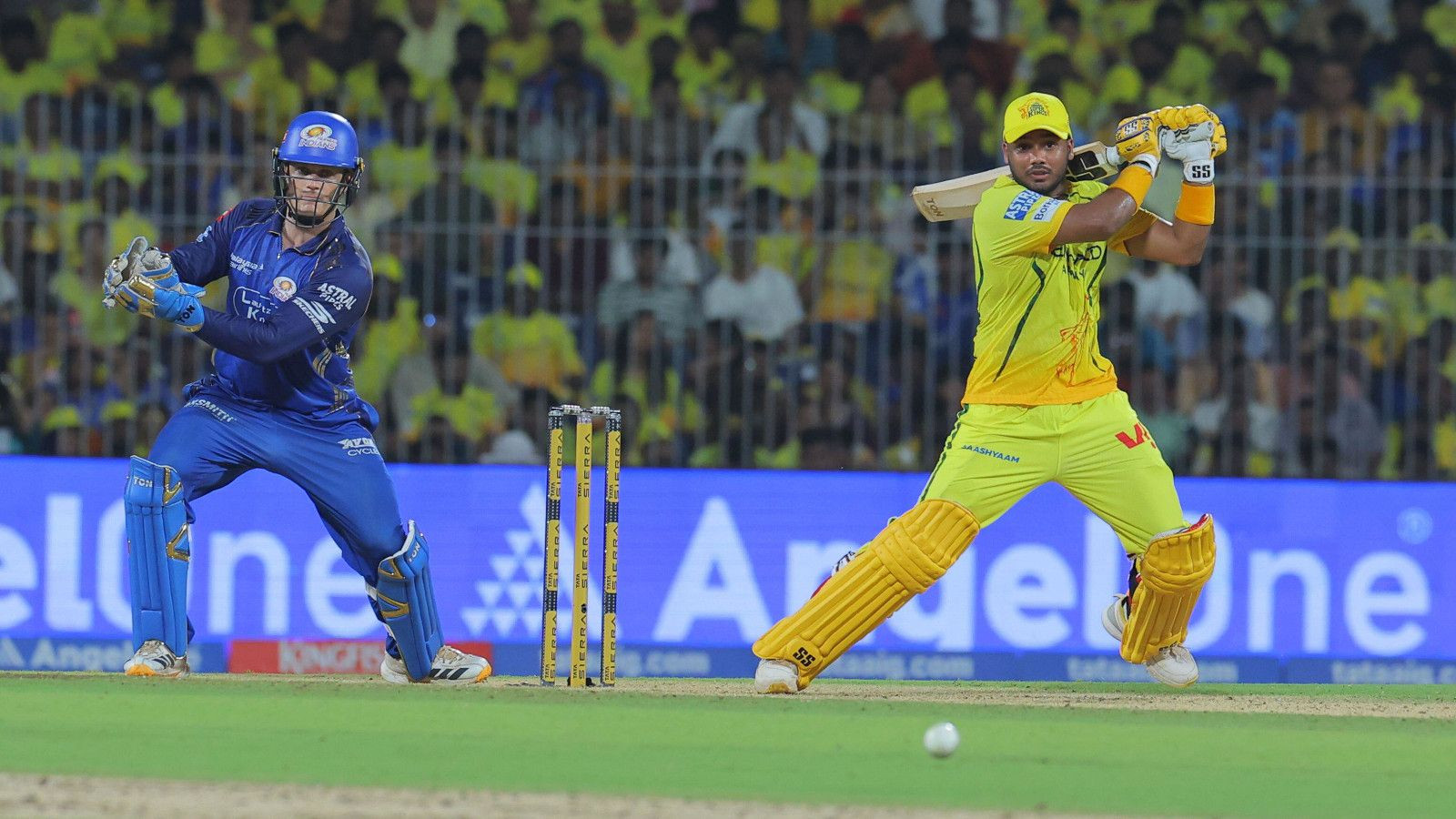 CSK knock out Mumbai Indians with clinical chase to stay in IPL playoff ...