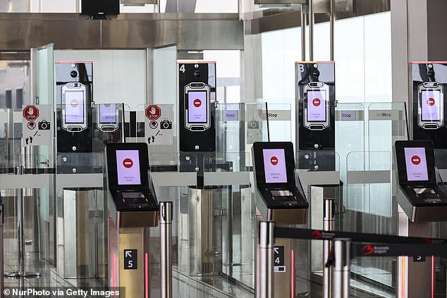 Portugal and Italy set to ditch controversial EU border checks to avoid ...