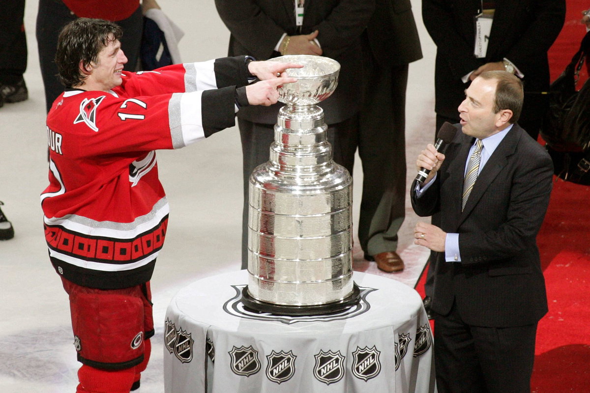 Top 10 worst NHL contracts for 2025-26 ranked by Daily Faceoff