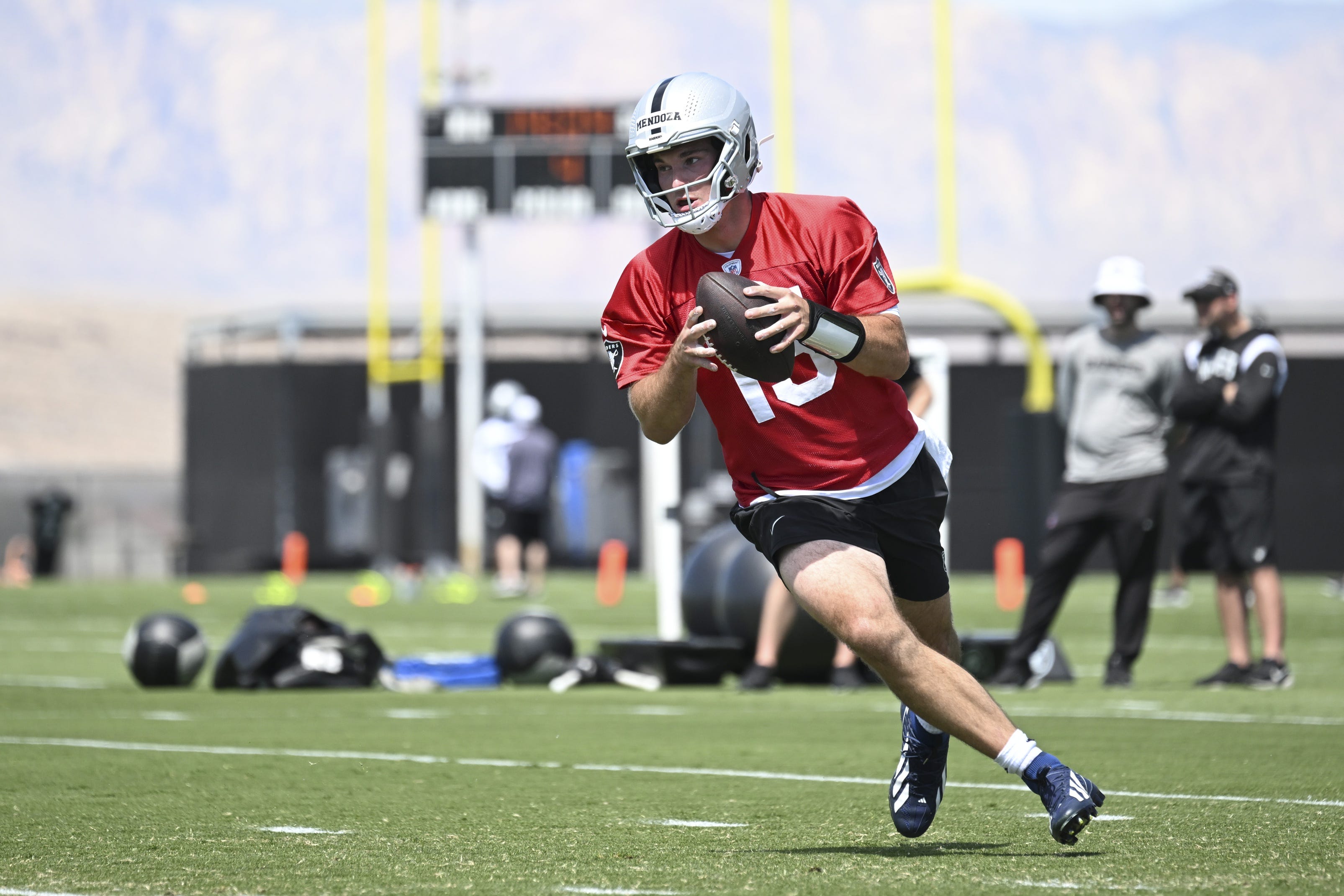 Raiders QB Fernando Mendoza: 'I need more work under center'