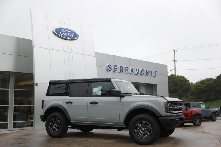 Ford recalls over 179,000 Bronco and Ranger vehicles due to seat defect