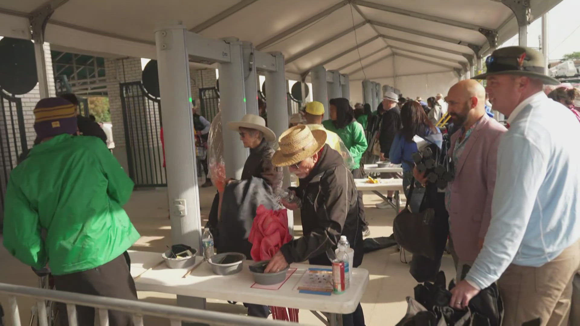Churchill Downs gates open as Derby Day crowds rush in
