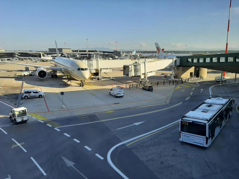 Malpensa, incendio al terminal 1: nessun ferito. Ecco le cause del rogo