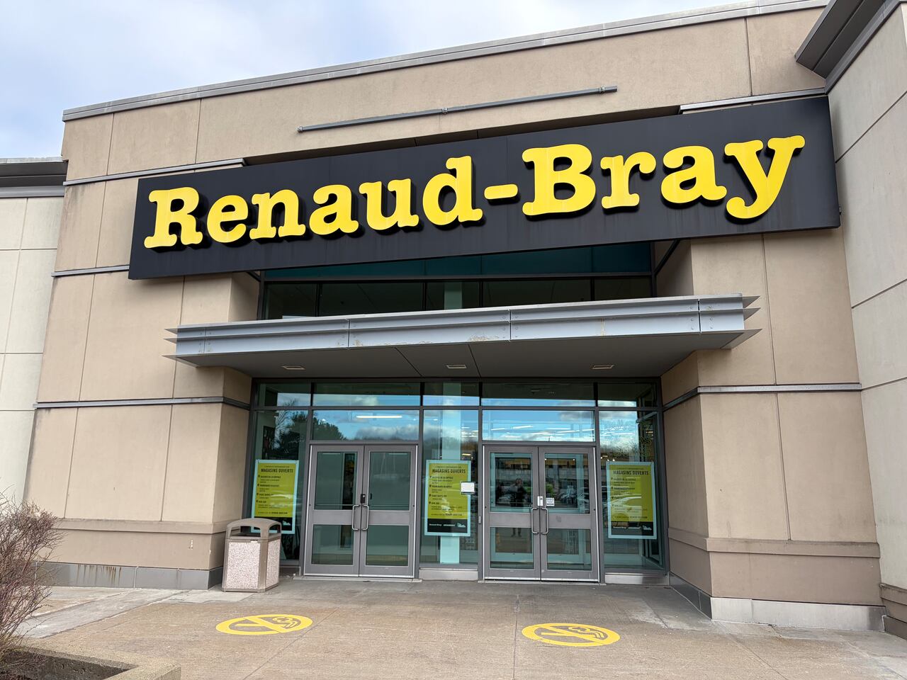 Second Renaud-Bray location in Quebec City has permanently shut down ...