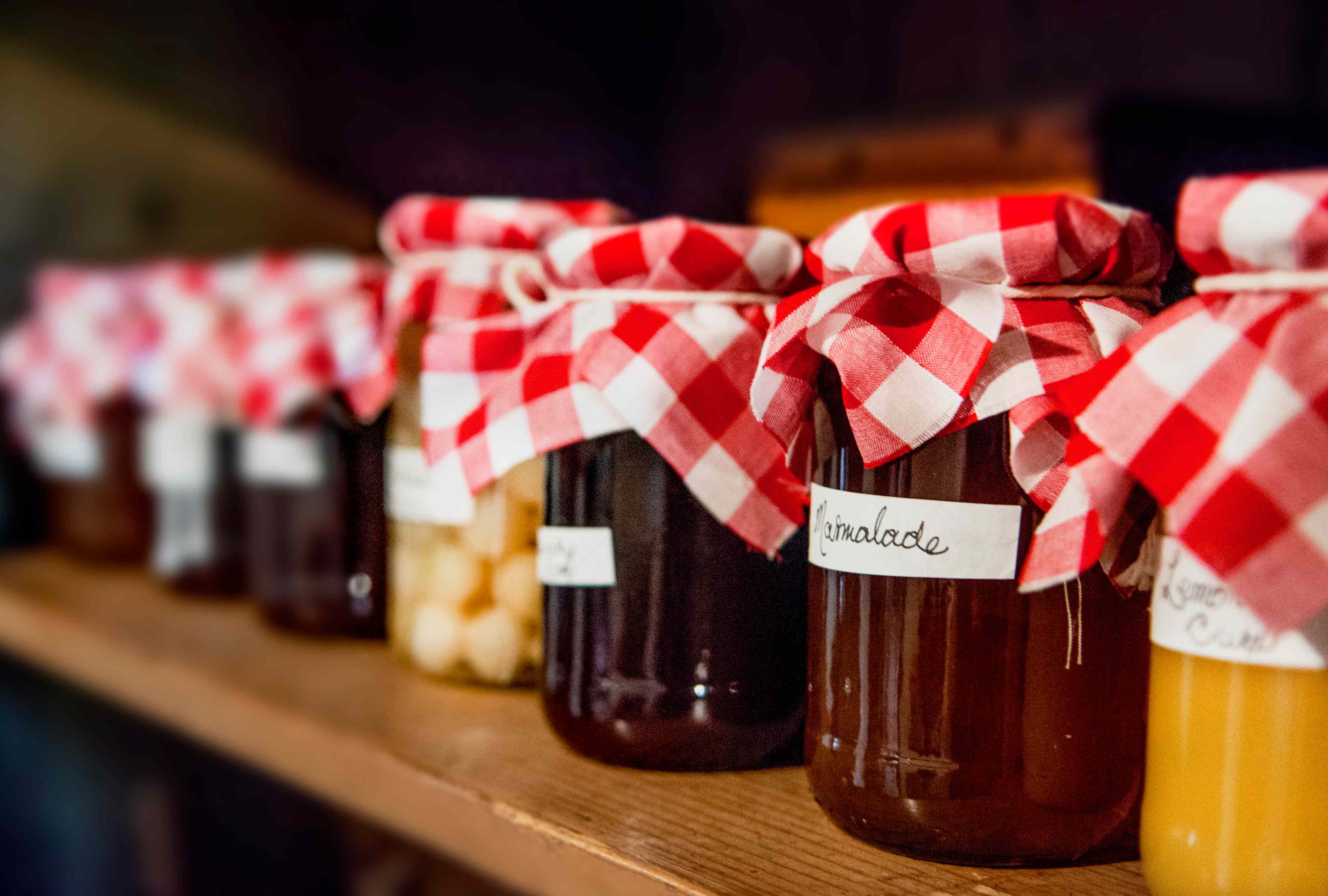 How to host an at-home farmers market for a fresh and festive spring ...