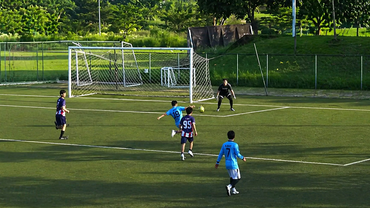 When everything goes wrong for both the shooter and keeper