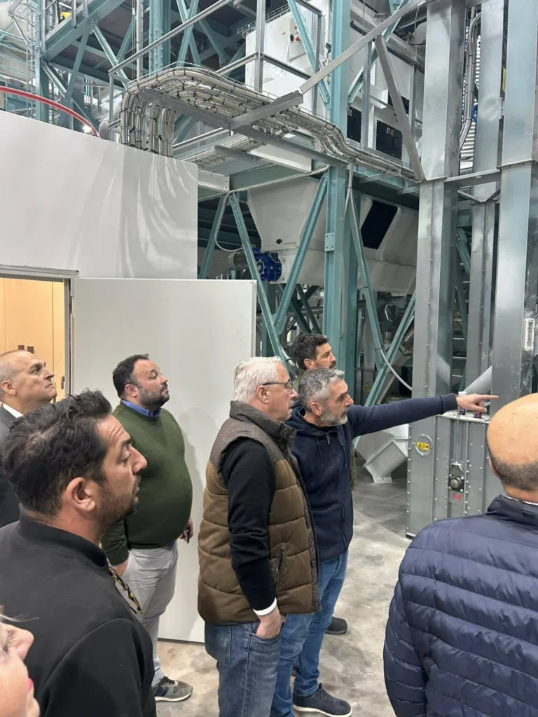 Καλάβρυτα: Η περιοδεία του ευρωβουλευτή του ΠΑΣΟΚ Γ. Μανιάτη – Οι ...