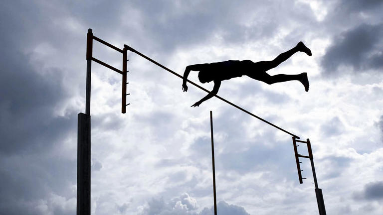 Kuldeep Kumar sets new national pole vault record with 5.41m jump