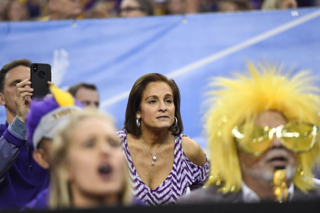 From Olympic gold to crowdfunding: Mary Lou Retton’s financial journey