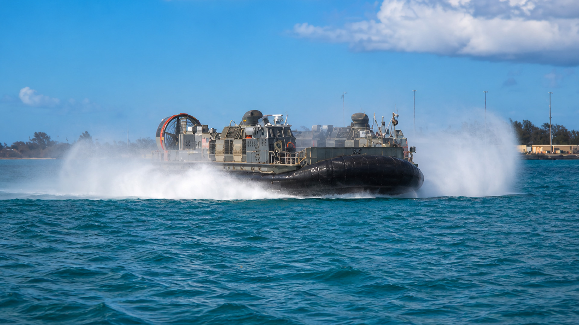 US Navy delivers supplies after typhoon using hovercraft