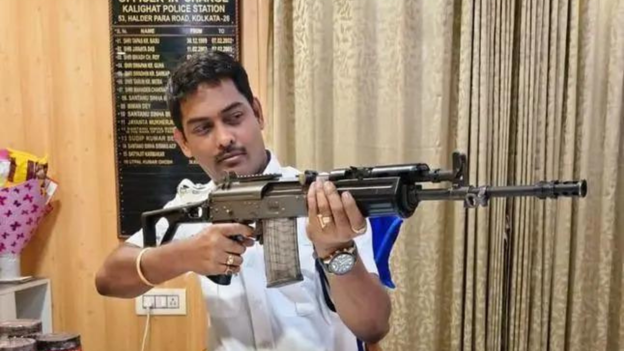 West Bengal polls: EC suspends Kalighat officer-in-charge after post ...
