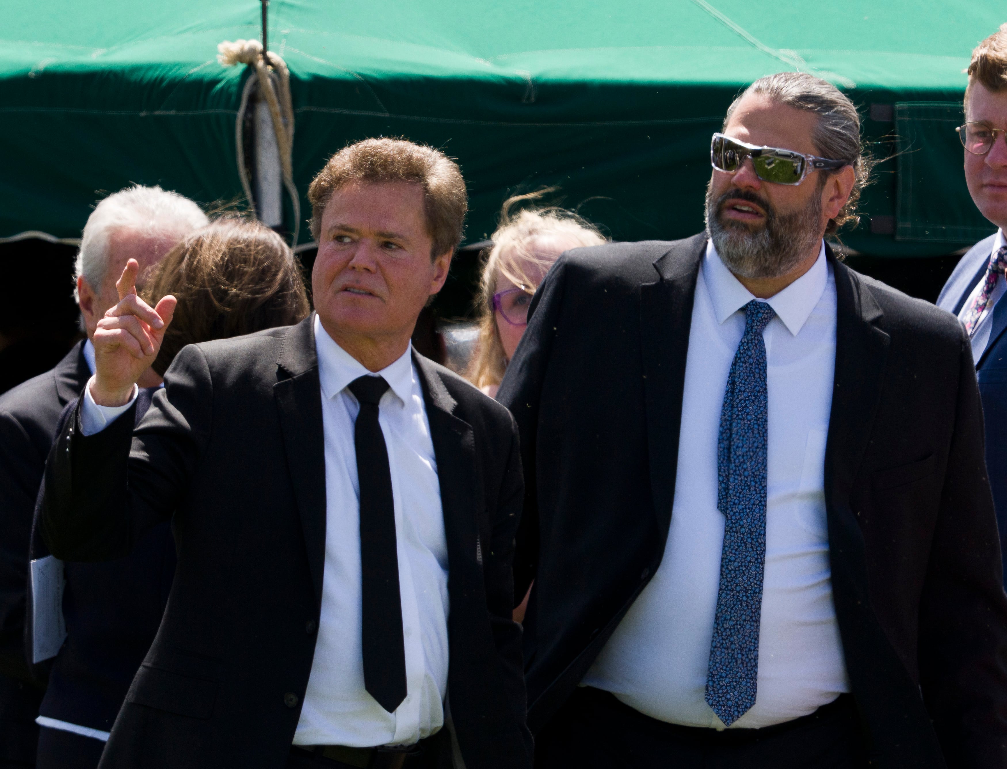 Alan Osmond’s eight sons remember their father at celebration of his life