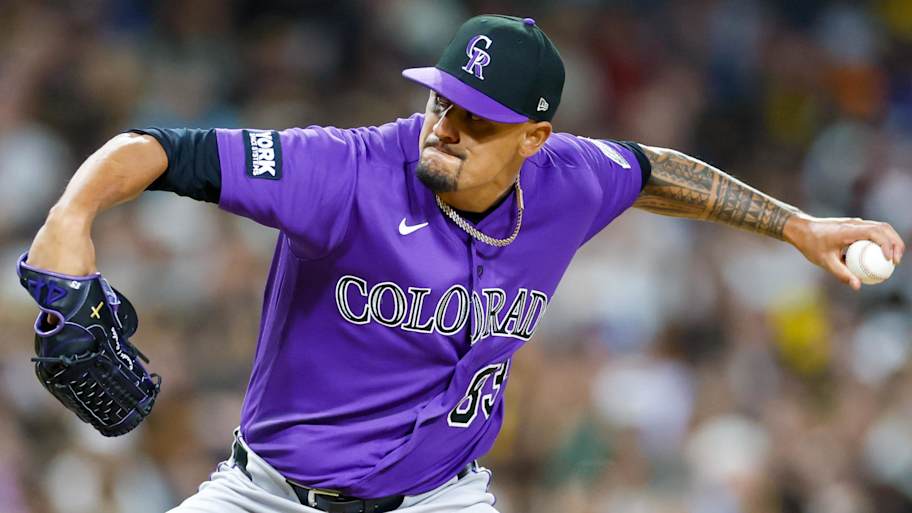 This former Red Sox reliever would do wonders for Boston’s tired bullpen