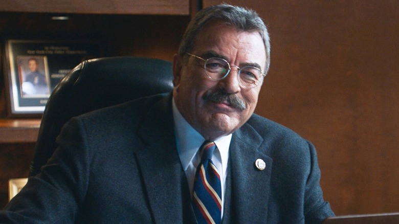 Why shows like The Simpsons convinced Tom Selleck to play Blue Bloods ...