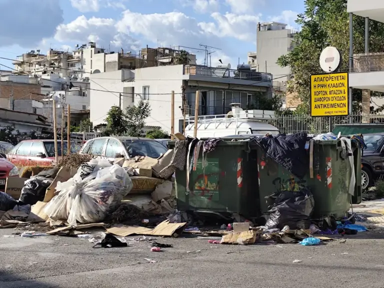 Πάτρα: Απελπιστική η κατάσταση με τα σκουπίδια – Εφτασαν μέχρι τα ...
