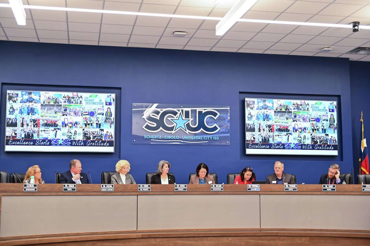 SCUCISD voters poised to approve $295 million in campus, stadium upgrades