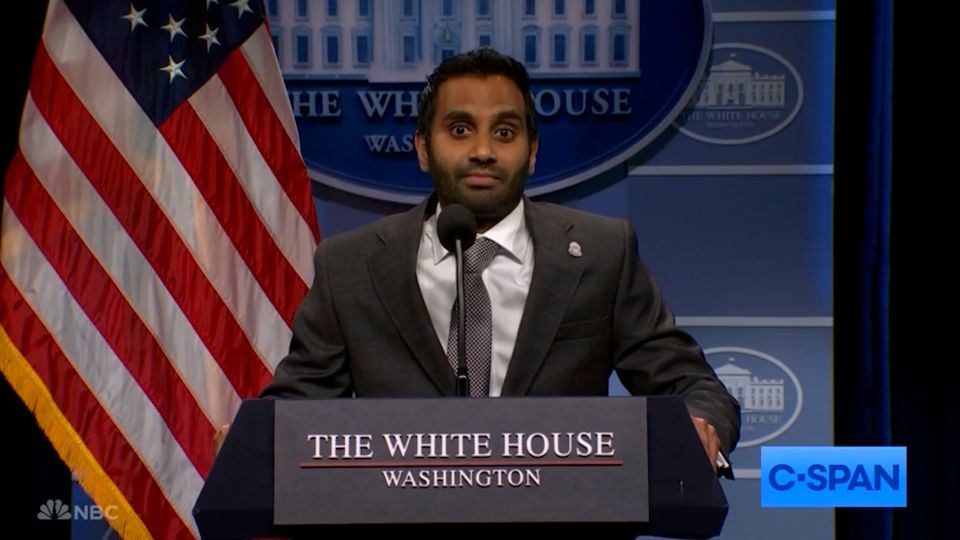 Comedian Aziz Ansari makes cameo in 'SNL' cold open
