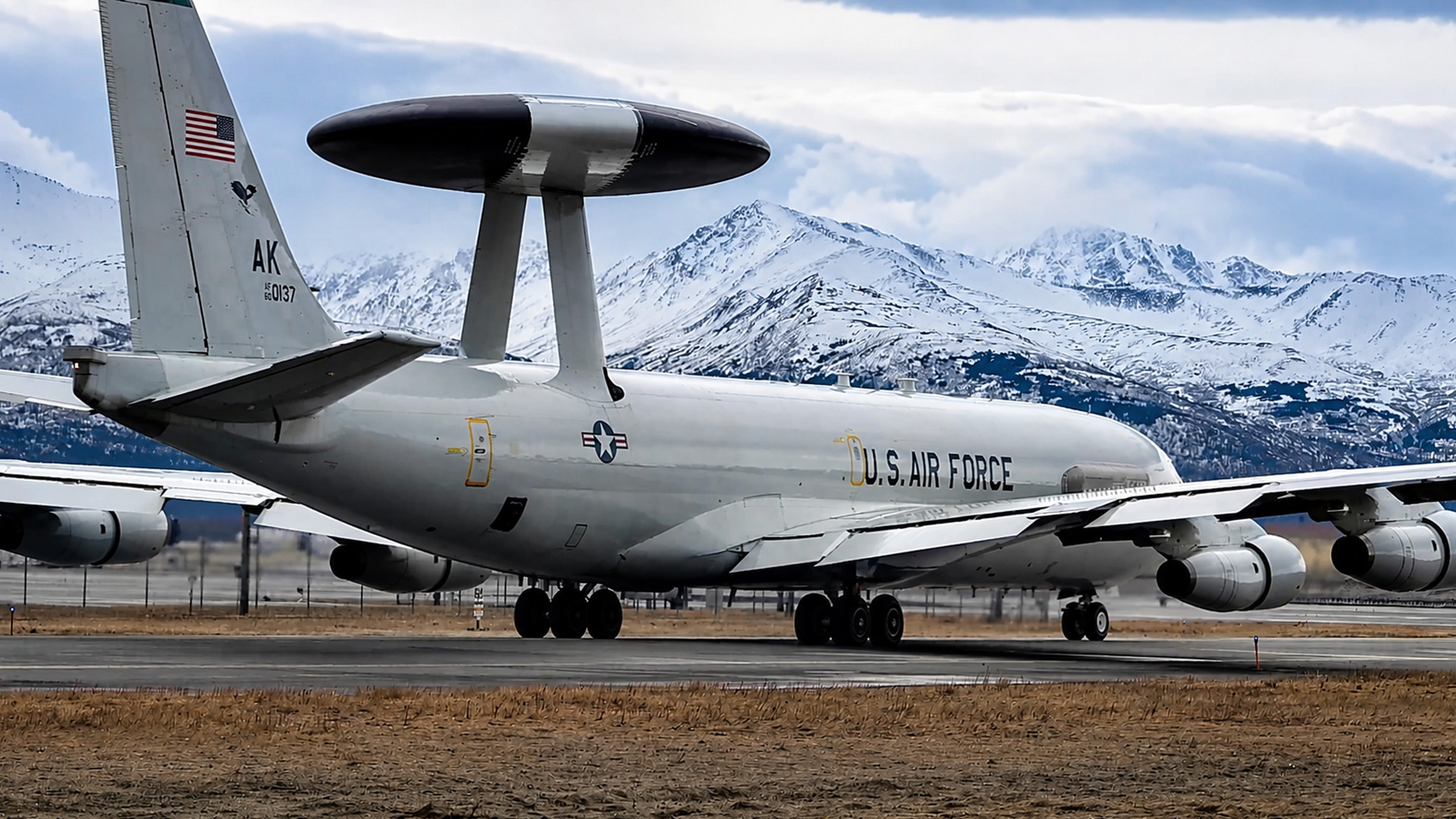 E-3 Sentry zorgt voor luchtleiding tijdens Red Flag-oefening