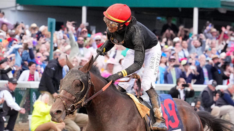 DeVaux makes history with Kentucky Derby victory