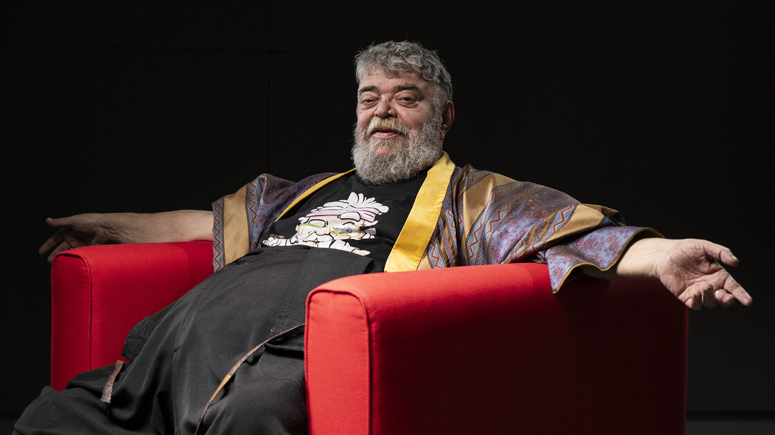 Σταμάτης Κραουνάκης: «Στα εβδομήντα μου, δεν έχω όρεξη για καβγάδες»