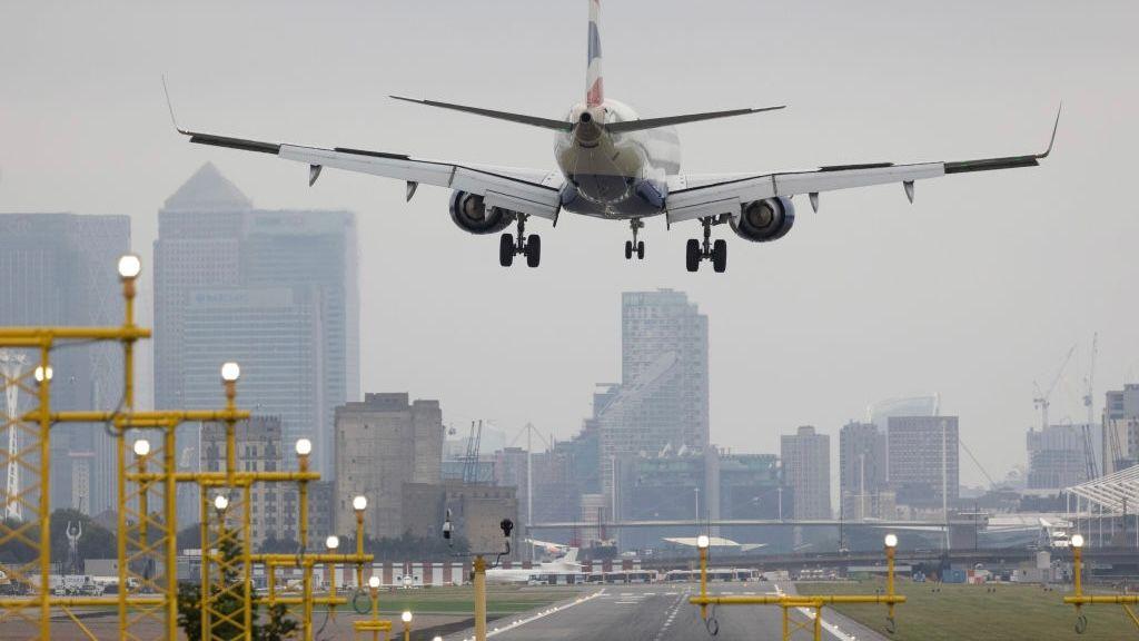 Airlines can cancel flights in advance over fuel shortages, under new plans