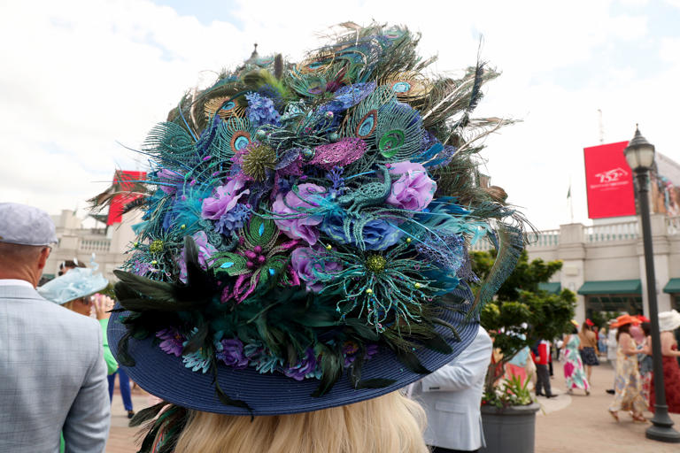 Kentucky Derby hats, fashion: See photos of who wore what at Churchill ...