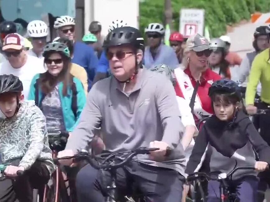 Huntsville mayor leads 18th annual bike ride through Big Spring Park