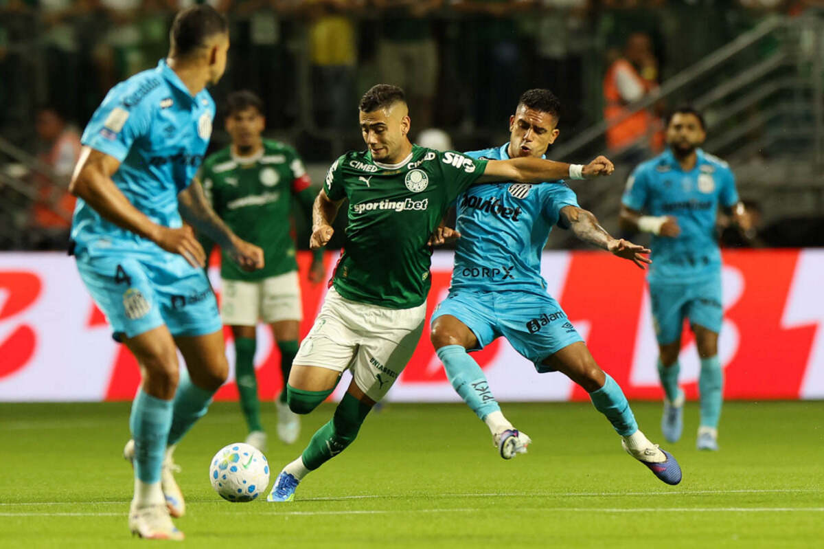 STJD livra Brazão de gancho e goleiro segue à disposição