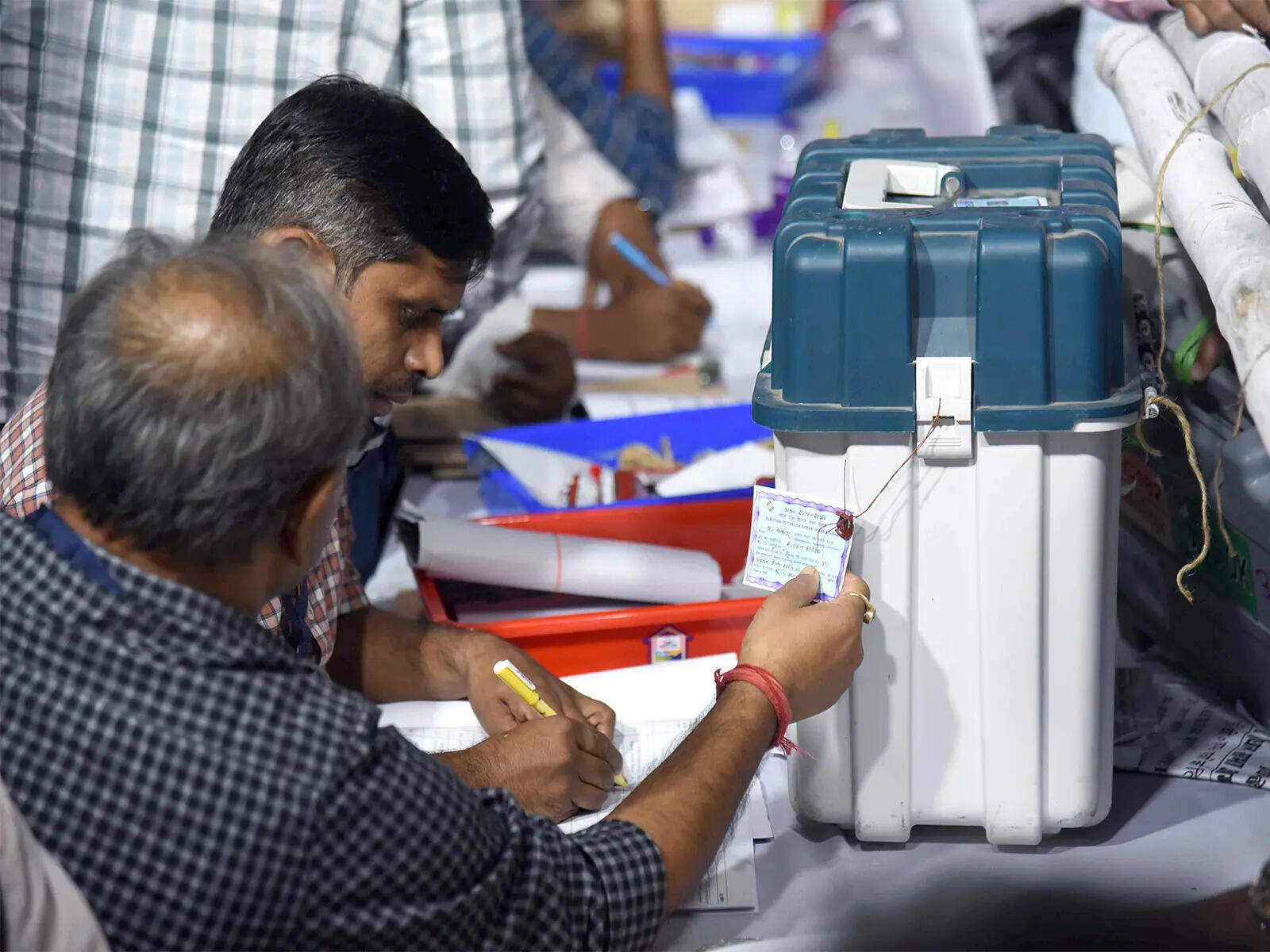 Tamil Nadu voter turnout: 85.10% polling recorded; women voters ...