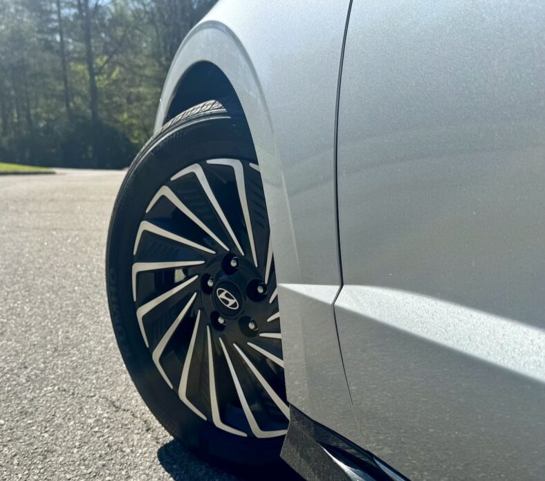 The 2026 Hyundai Sonata Hybrid pampered this die-hard truck girl with ...