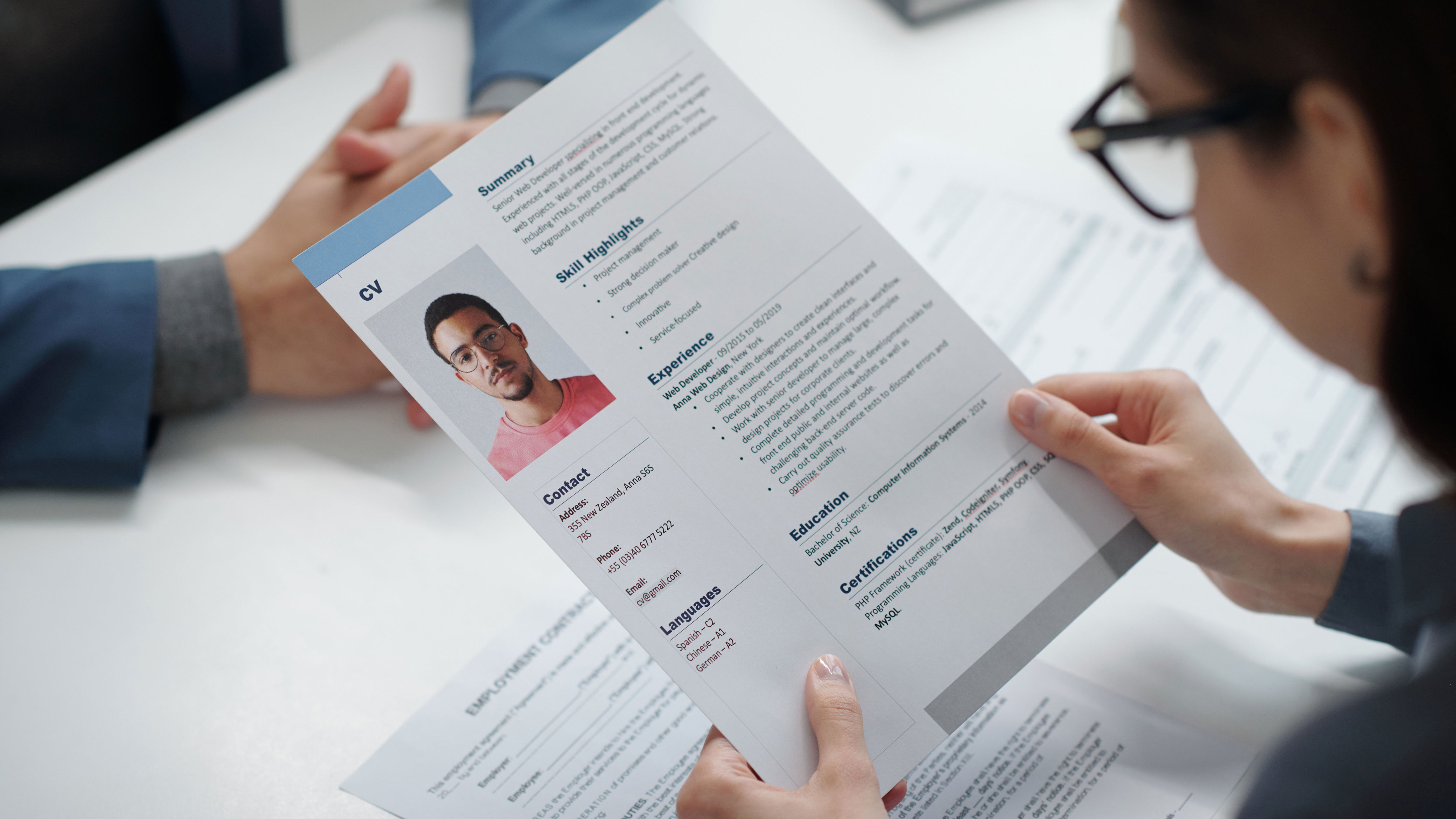 Przygotowałeś CV w ten sposób? To może być powód, dla którego nie ...