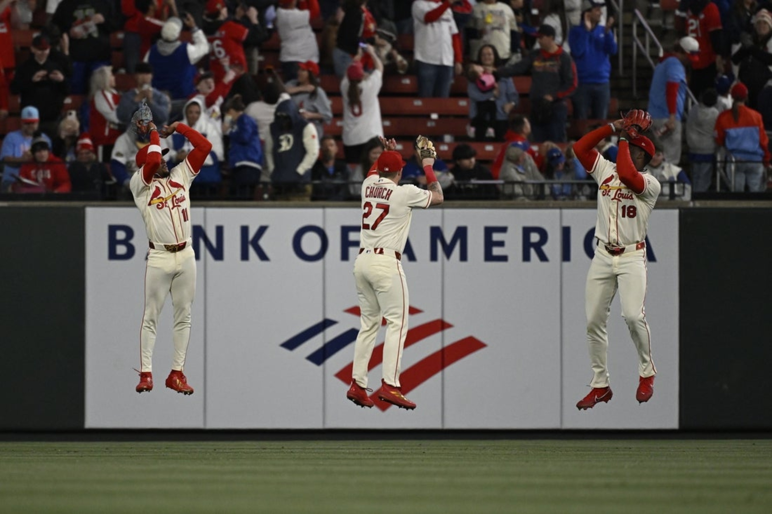 MLB roundup: Cards win sixth straight, extend Dodgers' skid to 4