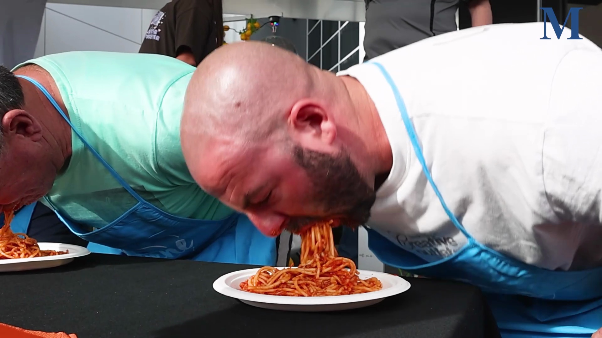 The spaghetti eating competition at the fraternity's annual Castagne ...