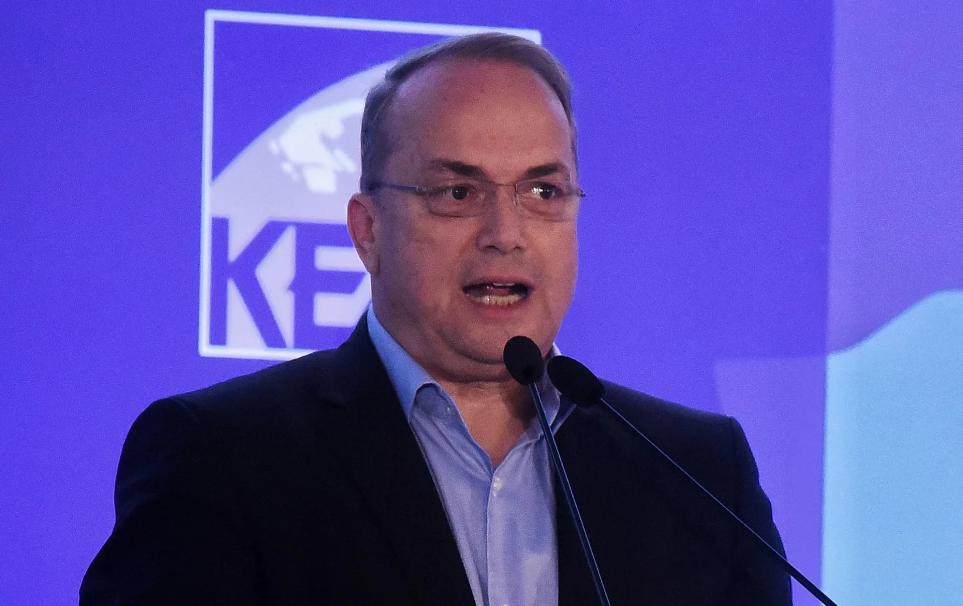 Κωνστανέλλος: «Δεν θέλουμε Λας Βέγκας και Ντουμπάι»