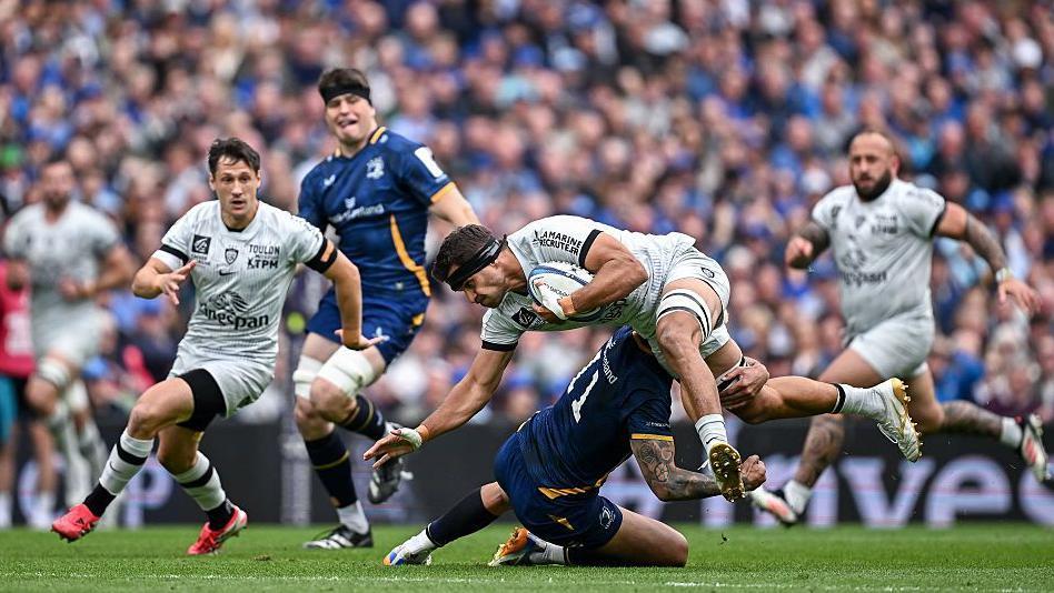 Cullen says media 'just want to kick boot into us'