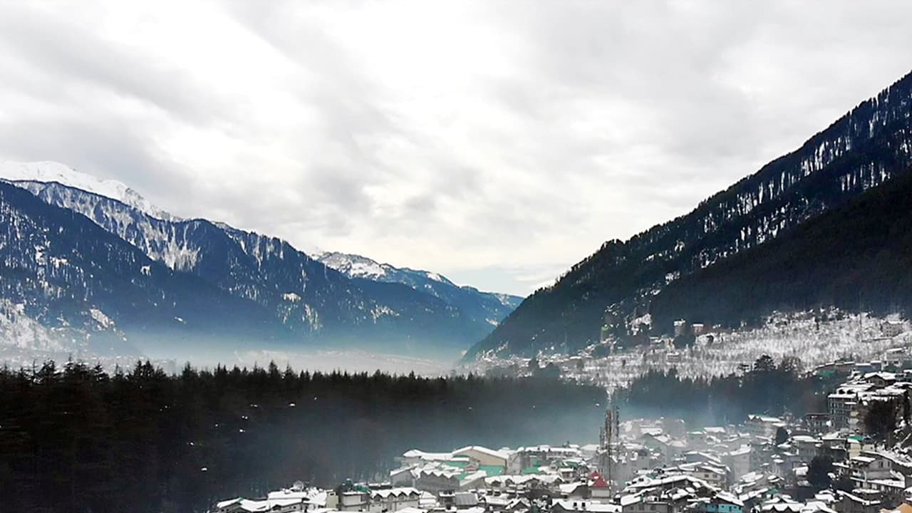 Manali tourism booms with 80% occupancy, hoteliers eye record season