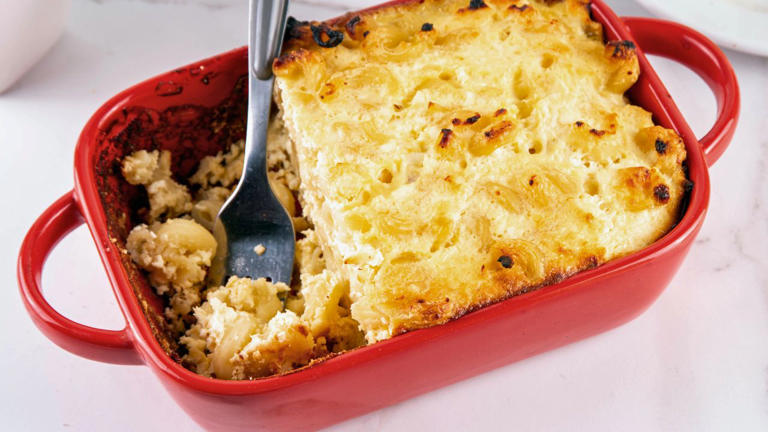 My girlfriend forced me to eat her egg casserole in front of family ...