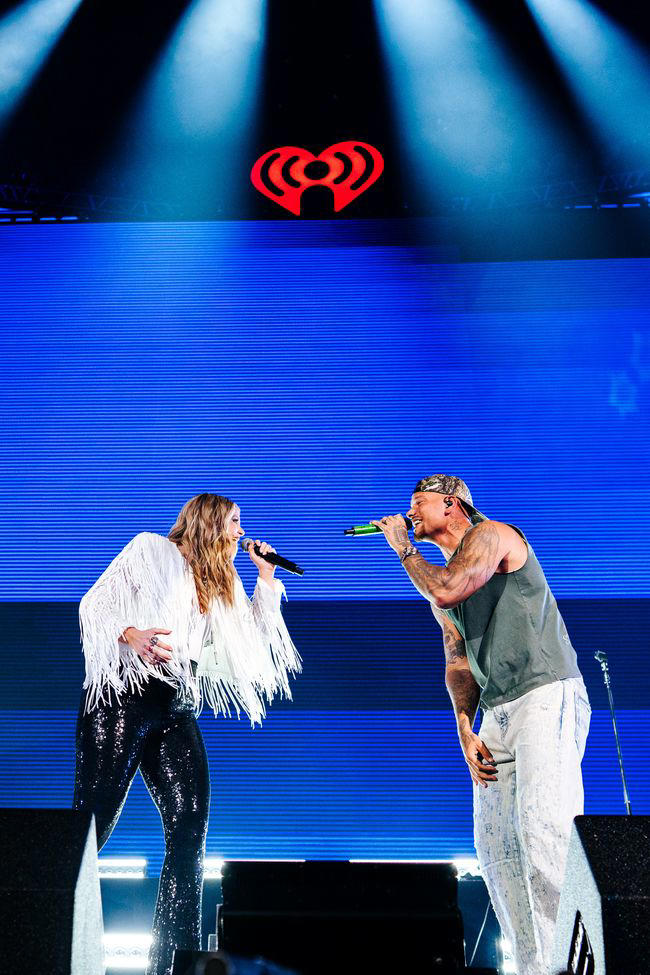 Kane Brown brings out one of his 'Famous Friends' at iHeartCountry Festival