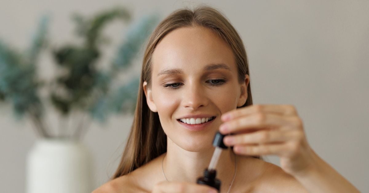 Αζουλένιο: Το «μπλε» Κ-Beauty συστατικό από χαμομήλι που θα αγαπήσεις ...