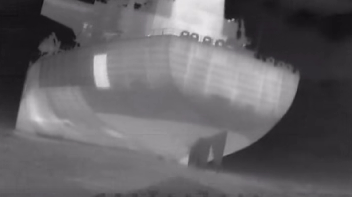 Ukraine strikes two Russian oil tankers, Zelenskyy reports – video