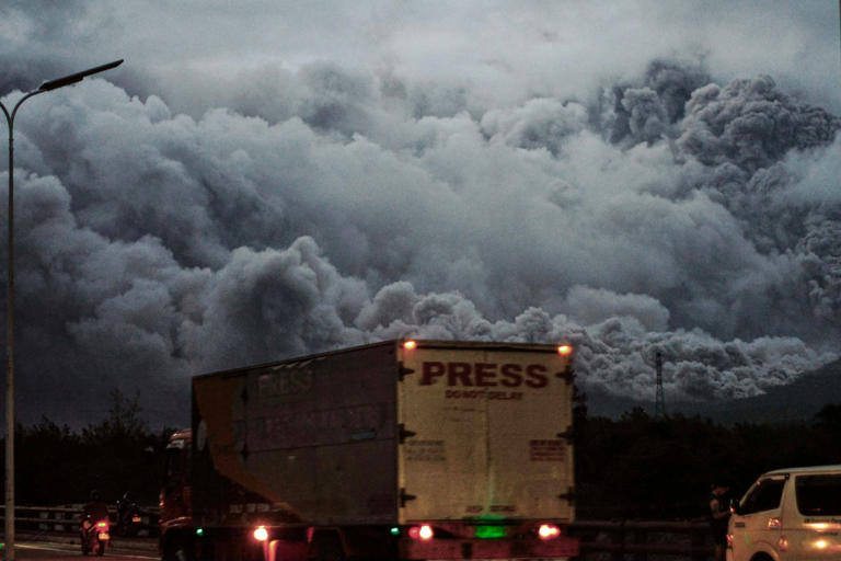 Airspace restricted and thousands evacuated as Mayon volcano erupts