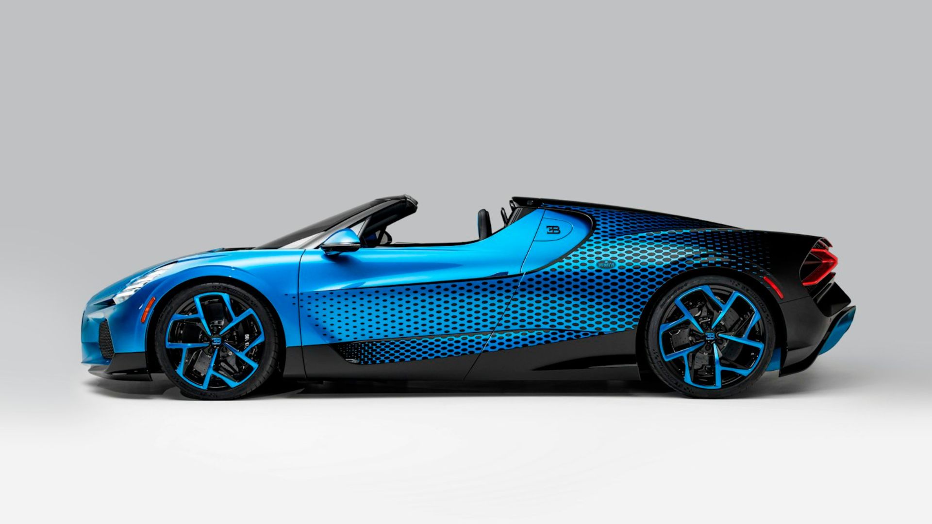 Photos: Bugatti unveils world’s only Fly Bug hypercar featuring ...