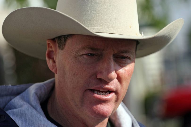 Kentucky Derby horse euthanized after breaking 2 legs running the race ...