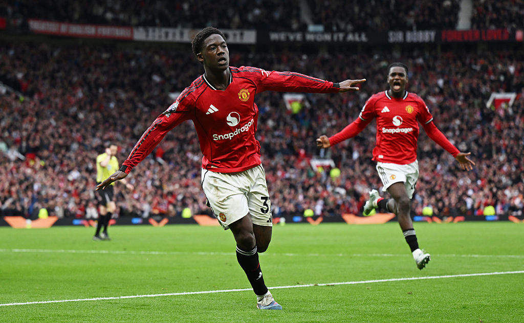 Após início avassalador, United supera reação do Liverpool e vence para ...