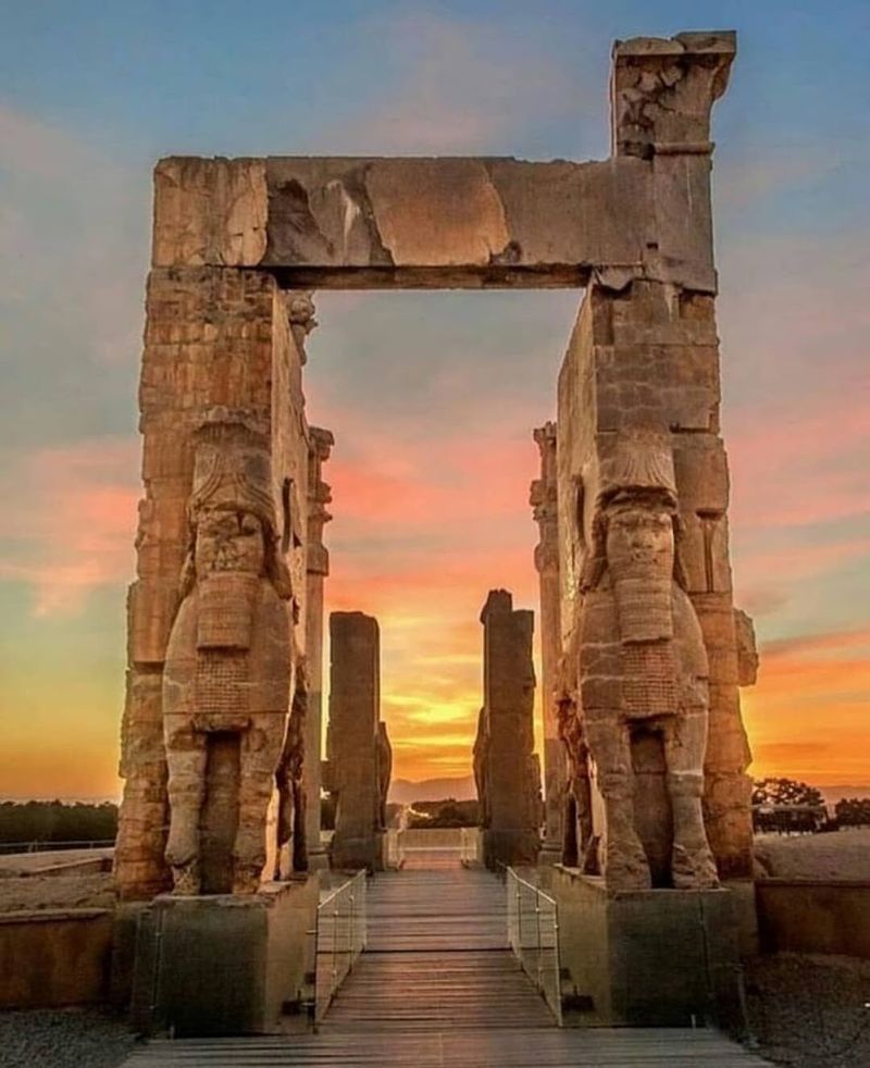 15 places in Iran that prove the country is full of architectural wonders