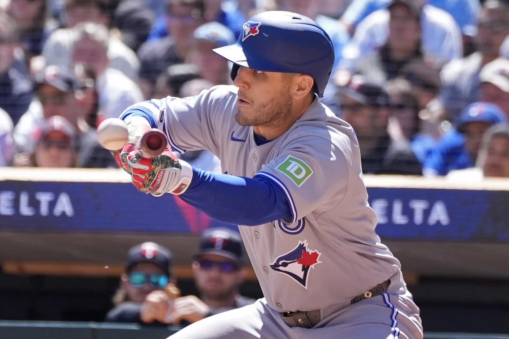 Jays frustrate us, lose to Twins